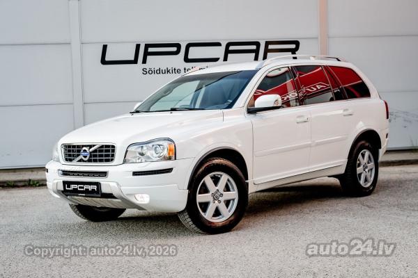 White Volvo XC90 2015 in Parnu, with an engine capacity of 2.40 L and mileage of 227 thousand km for 14300 €, photo 1 on AUTOMOTO.COM.LV