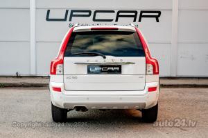 Balts Volvo XC90 2015 Pērnava, ar dzinēja tilpumu 2.40 L un nobraukumu 227 tūkst. km par 14300 €, foto 10 vietnē AUTOMOTO.COM.LV
