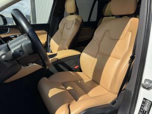 White Volvo XC90 2015 in Vilnius, with an engine capacity of 1.97 L and mileage of 256 thousand km for 15500 €, photo 8 on AUTOMOTO.COM.LV