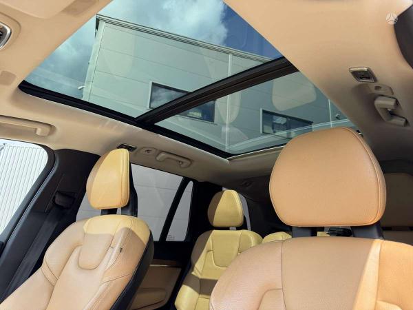 Balts Volvo XC90 2015 Viļņa, ar dzinēja tilpumu 1.97 L un nobraukumu 256 tūkst. km par 15500 €, foto 9 vietnē AUTOMOTO.COM.LV