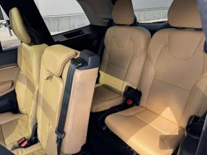 White Volvo XC90 2015 in Vilnius, with an engine capacity of 1.97 L and mileage of 256 thousand km for 15500 €, photo 11 on AUTOMOTO.COM.LV