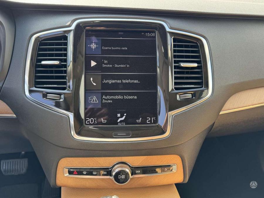 White Volvo XC90 2015 in Vilnius, with an engine capacity of 1.97 L and mileage of 256 thousand km for 15500 €, photo 16 on AUTOMOTO.COM.LV