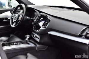 White Volvo XC90 2015 in Kretinga, with an engine capacity of 2.00 L and mileage of 234 thousand km for 19300 €, photo 3 on AUTOMOTO.COM.LV