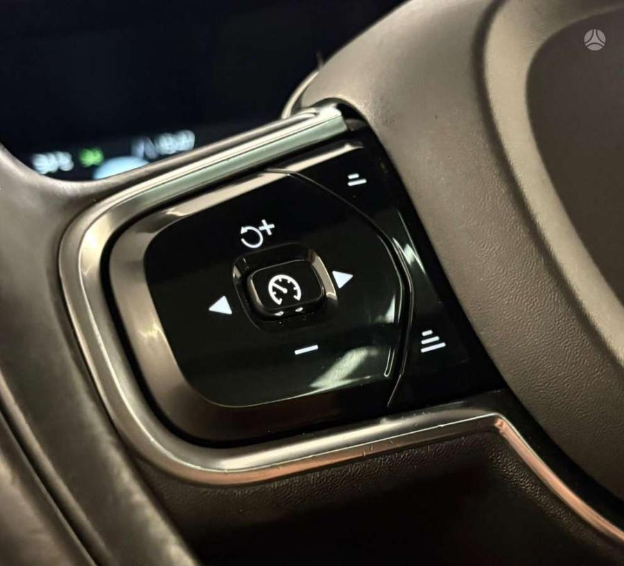 Balts Volvo XC90 2015 Marijampole, ar dzinēja tilpumu 1.97 L un nobraukumu 326 tūkst. km par 18950 €, foto 12 vietnē AUTOMOTO.COM.LV