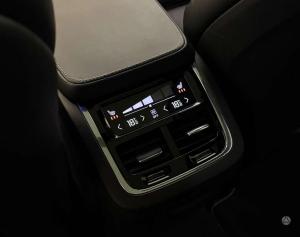 Balts Volvo XC90 2015 Marijampole, ar dzinēja tilpumu 1.97 L un nobraukumu 326 tūkst. km par 18950 €, foto 19 vietnē AUTOMOTO.COM.LV