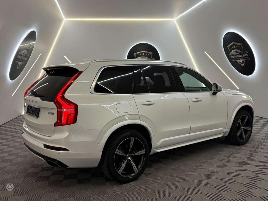 Balts Volvo XC90 2015 Marijampole, ar dzinēja tilpumu 1.97 L un nobraukumu 326 tūkst. km par 18950 €, foto 24 vietnē AUTOMOTO.COM.LV