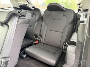 White Volvo XC90 2015 in Riga, with an engine capacity of 2.00 L and mileage of 253 thousand km for 18995 €, photo 12 on AUTOMOTO.COM.LV