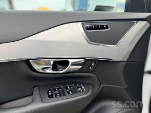 White Volvo XC90 2015 in Riga, with an engine capacity of 2.00 L and mileage of 253 thousand km for 18995 €, photo 15 on AUTOMOTO.COM.LV
