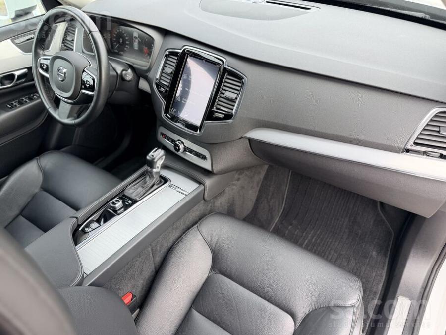 White Volvo XC90 2015 in Riga, with an engine capacity of 2.00 L and mileage of 253 thousand km for 18995 €, photo 29 on AUTOMOTO.COM.LV
