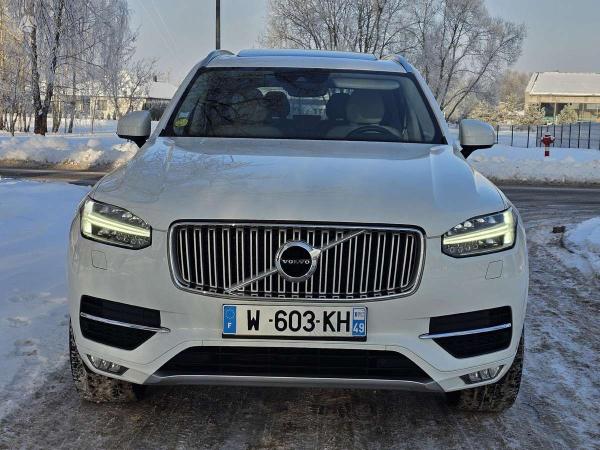 Balts Volvo XC90 2016 Tauragė, ar dzinēja tilpumu 1.97 L un nobraukumu 200 tūkst. km par 19300 €, foto 2 vietnē AUTOMOTO.COM.LV