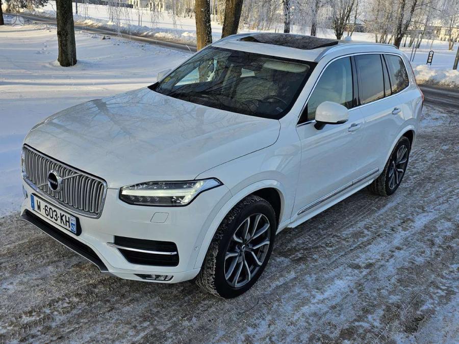 White Volvo XC90 2016 in Taurage, with an engine capacity of 1.97 L and mileage of 200 thousand km for 19300 €, photo 5 on AUTOMOTO.COM.LV