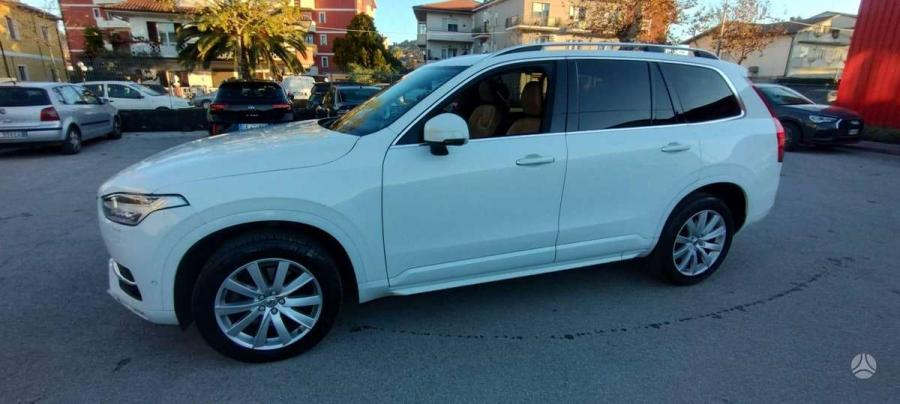 White Volvo XC90 2016 in Kaunas, with an engine capacity of 1.97 L and mileage of 219 thousand km for 19000 €, photo 4 on AUTOMOTO.COM.LV