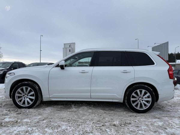White Volvo XC90 2016 in Utena, with an engine capacity of 1.97 L and mileage of 296 thousand km for 14900 €, photo 7 on AUTOMOTO.COM.LV