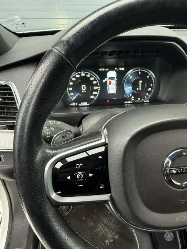 Balts Volvo XC90 2016 Kauņa, ar dzinēja tilpumu 1.97 L un nobraukumu 230 tūkst. km par 19500 €, foto 10 vietnē AUTOMOTO.COM.LV