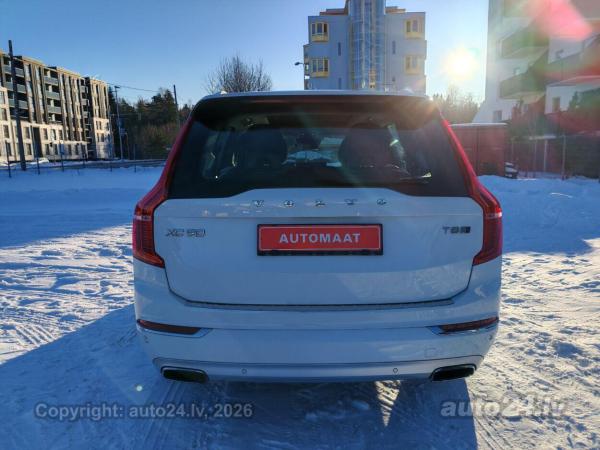 Balts Volvo XC90 2016 Tallina, ar dzinēja tilpumu 2.00 L un nobraukumu 200 tūkst. km par 22899 €, foto 7 vietnē AUTOMOTO.COM.LV