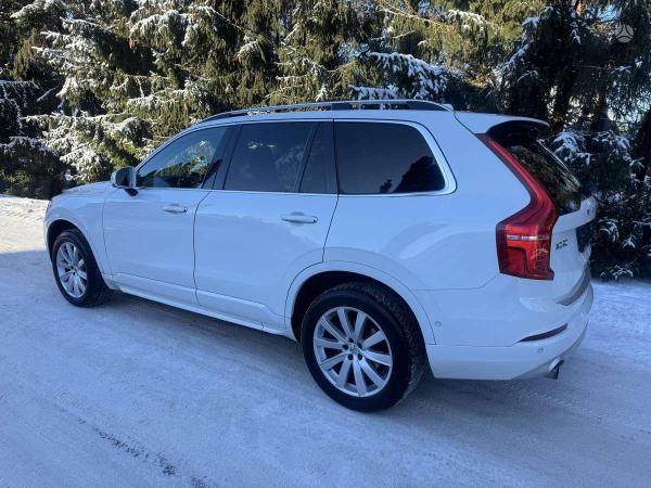 White Volvo XC90 2016 in Alytus, with an engine capacity of 1.97 L and mileage of 189 thousand km for 17500 €, photo 8 on AUTOMOTO.COM.LV