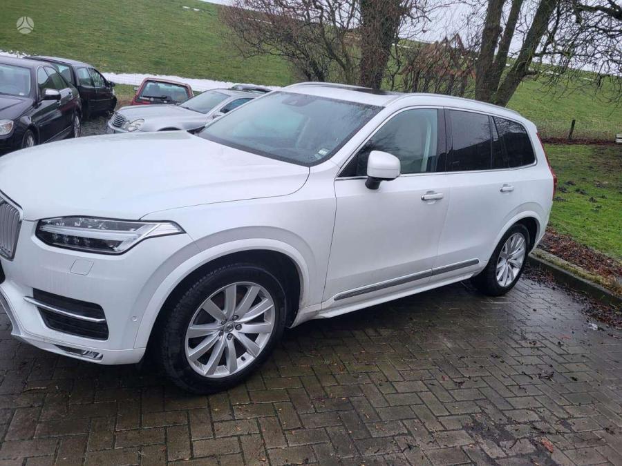 White Volvo XC90 2016 in Marijampole, with an engine capacity of 1.97 L and mileage of 112 thousand km for 22500 €, photo 1 on AUTOMOTO.COM.LV
