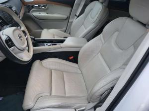 White Volvo XC90 2016 in Marijampole, with an engine capacity of 1.97 L and mileage of 112 thousand km for 22500 €, photo 6 on AUTOMOTO.COM.LV