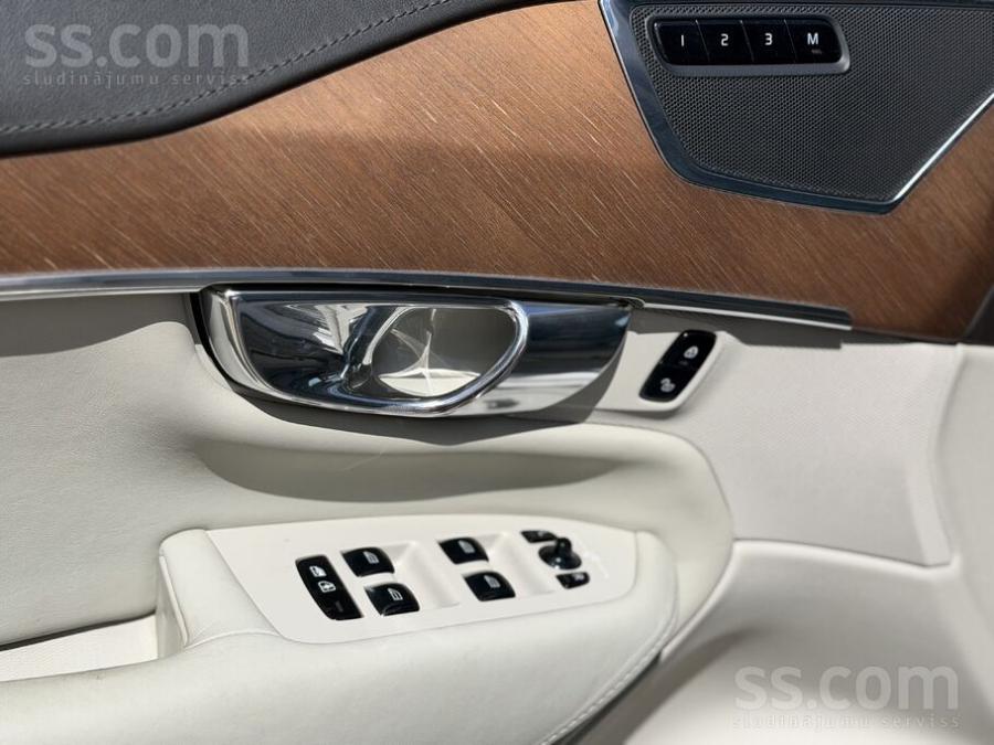 Белый Вольво ХС90 2016 в Рига, объемом двигателя 2.00 л и пробегом 233 тыс. км за 24400 €, фото 7 на AUTOMOTO.COM.LV