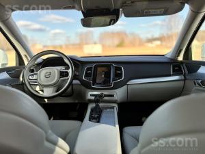 White Volvo XC90 2016 in Ogre, with an engine capacity of 2.00 L and mileage of 210 thousand km for 19500 €, photo 8 on AUTOMOTO.COM.LV