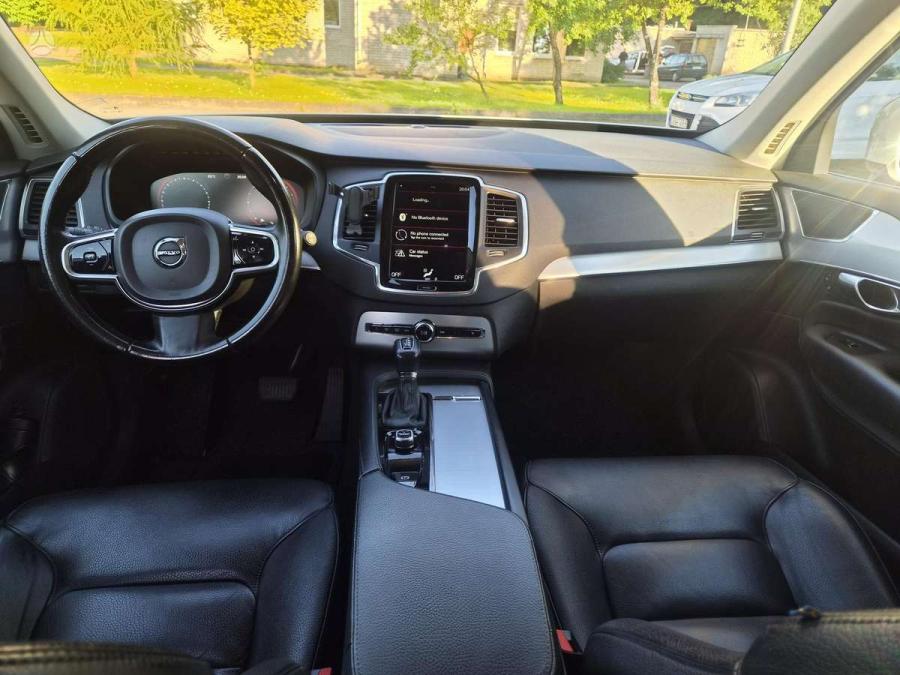 White Volvo XC90 2016 in Birstonas, with an engine capacity of 1.97 L and mileage of 185 thousand km for 17700 €, photo 11 on AUTOMOTO.COM.LV