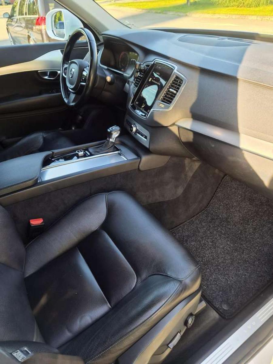 White Volvo XC90 2016 in Birstonas, with an engine capacity of 1.97 L and mileage of 185 thousand km for 17700 €, photo 12 on AUTOMOTO.COM.LV