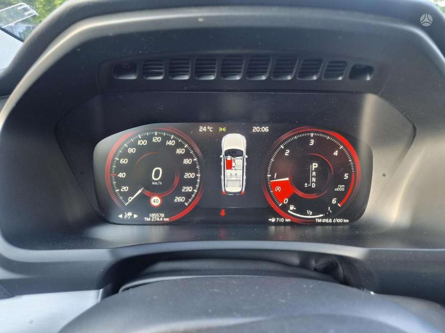 White Volvo XC90 2016 in Birstonas, with an engine capacity of 1.97 L and mileage of 185 thousand km for 17700 €, photo 13 on AUTOMOTO.COM.LV