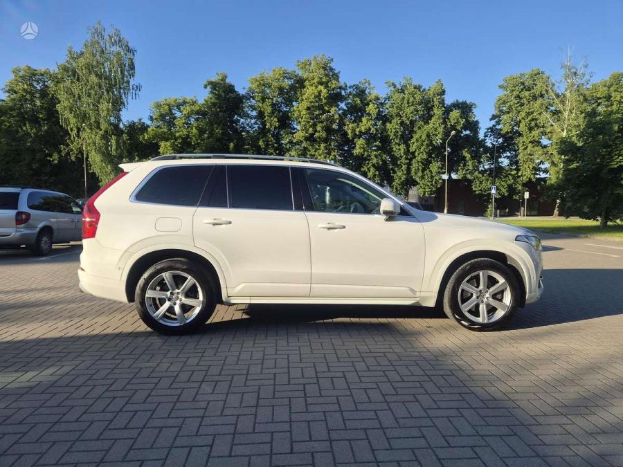 White Volvo XC90 2016 in Birstonas, with an engine capacity of 1.97 L and mileage of 185 thousand km for 17700 €, photo 19 on AUTOMOTO.COM.LV