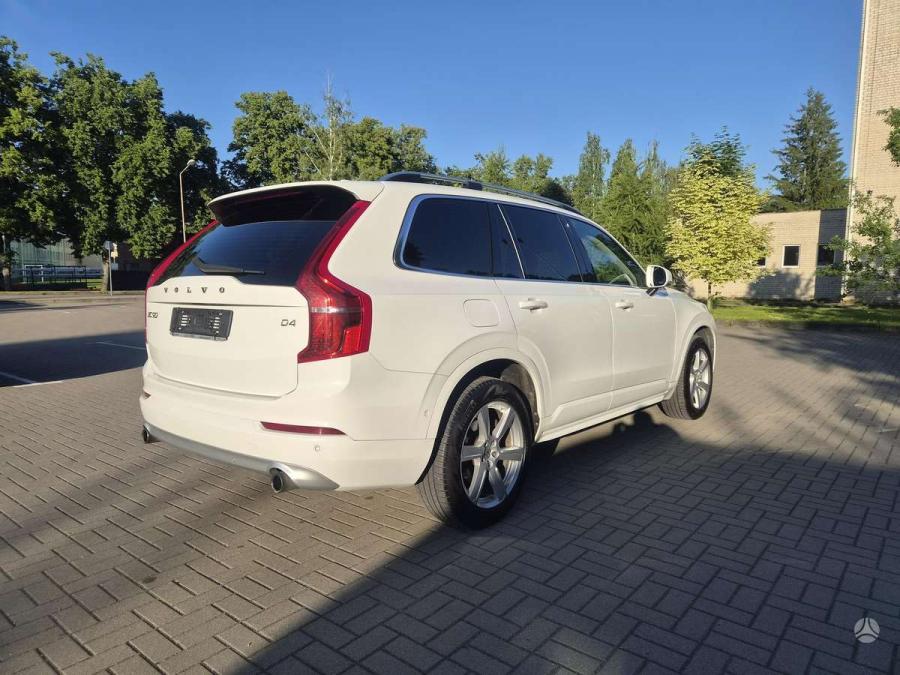 White Volvo XC90 2016 in Birstonas, with an engine capacity of 1.97 L and mileage of 185 thousand km for 17700 €, photo 20 on AUTOMOTO.COM.LV