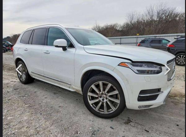 White Volvo XC90 2016 in Klaipeda, with an engine capacity of 1.97 L and mileage of 247 thousand km for 10750 €, photo 4 on AUTOMOTO.COM.LV
