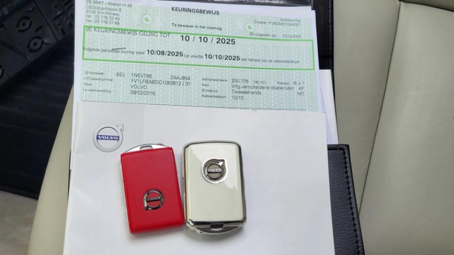 Balts Volvo XC90 2016 Rīga, ar dzinēja tilpumu 2.00 L un nobraukumu 233 tūkst. km par 25900 €, foto 16 vietnē AUTOMOTO.COM.LV