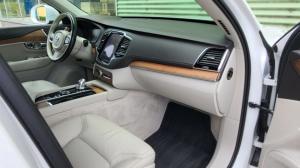 Balts Volvo XC90 2016 Rīga, ar dzinēja tilpumu 2.00 L un nobraukumu 233 tūkst. km par 25900 €, foto 31 vietnē AUTOMOTO.COM.LV