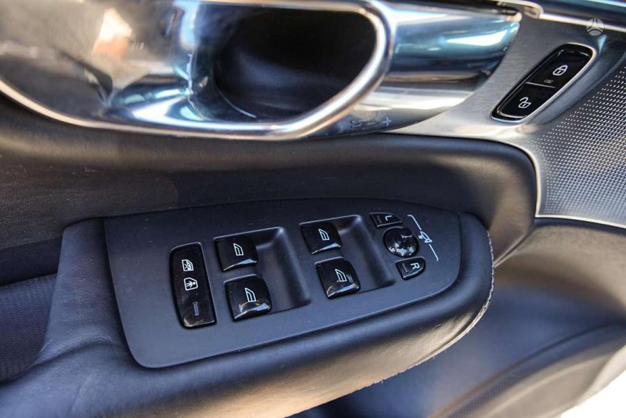 Balts Volvo XC90 2016 Marijampole, ar dzinēja tilpumu 1.97 L un nobraukumu 166 tūkst. km par 24350 €, foto 30 vietnē AUTOMOTO.COM.LV