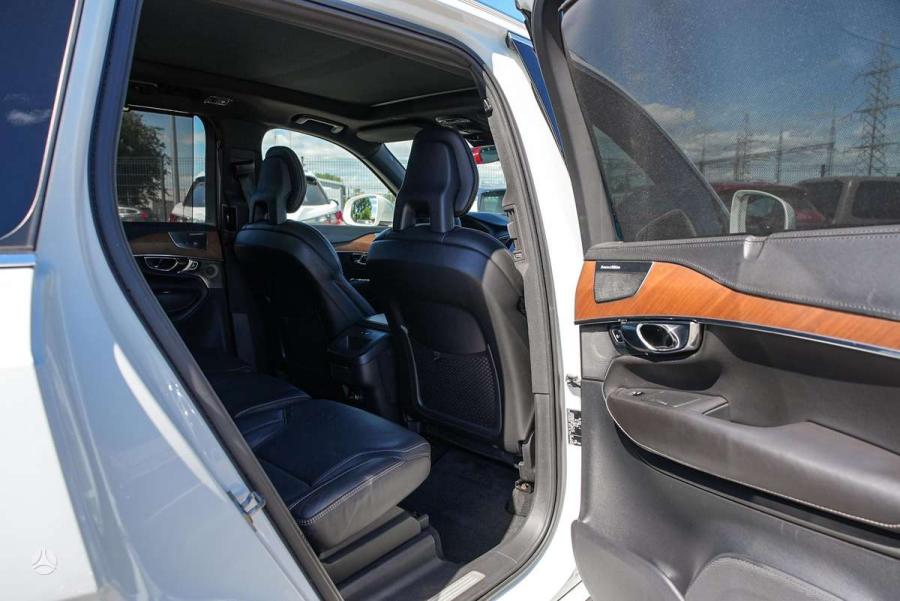 Balts Volvo XC90 2016 Marijampole, ar dzinēja tilpumu 1.97 L un nobraukumu 166 tūkst. km par 24350 €, foto 37 vietnē AUTOMOTO.COM.LV