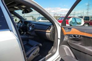 Balts Volvo XC90 2016 Marijampole, ar dzinēja tilpumu 1.97 L un nobraukumu 166 tūkst. km par 24350 €, foto 39 vietnē AUTOMOTO.COM.LV