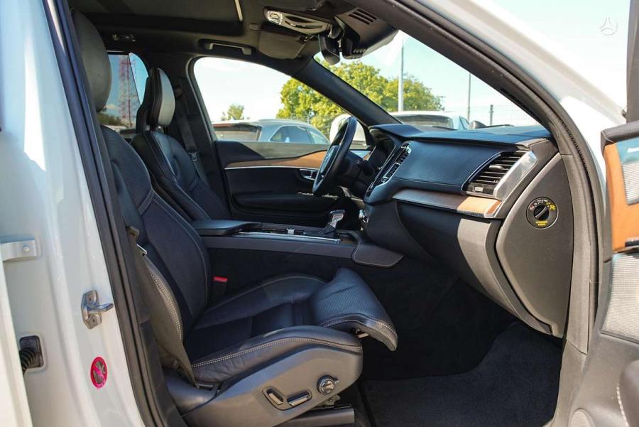 Balts Volvo XC90 2016 Marijampole, ar dzinēja tilpumu 1.97 L un nobraukumu 166 tūkst. km par 24350 €, foto 40 vietnē AUTOMOTO.COM.LV