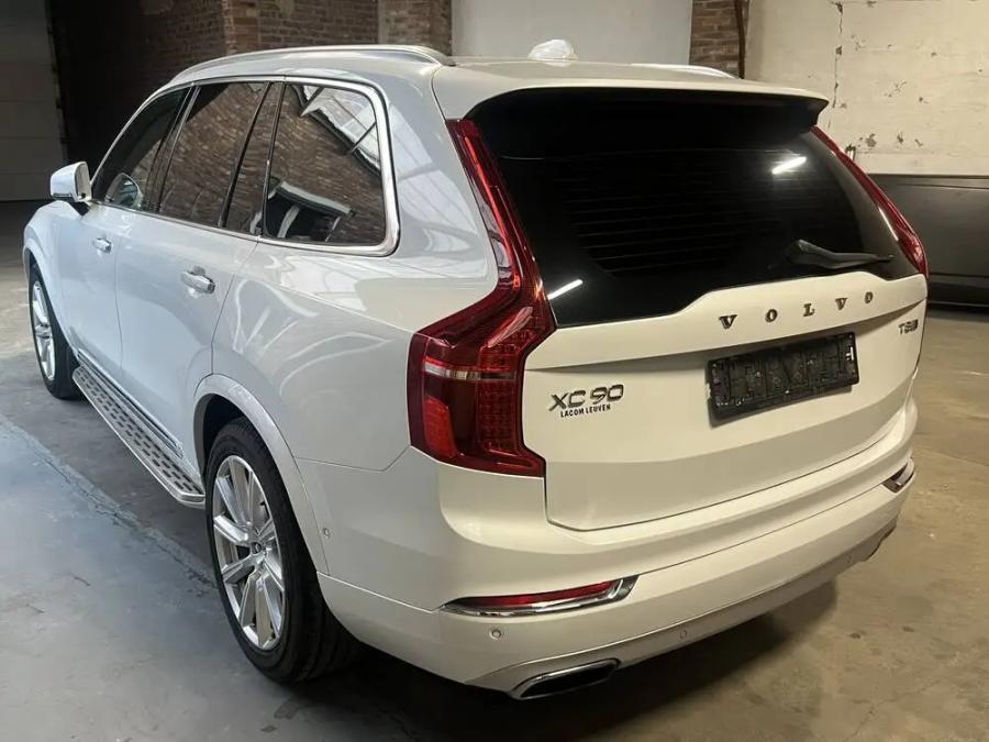 Balts Volvo XC90 2016 Rīga, ar dzinēja tilpumu 2.00 L un nobraukumu 230 tūkst. km par 24995 €, foto 3 vietnē AUTOMOTO.COM.LV