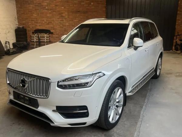 Balts Volvo XC90 2016 Rīga, ar dzinēja tilpumu 2.00 L un nobraukumu 230 tūkst. km par 24995 €, foto 3 vietnē AUTOMOTO.COM.LV