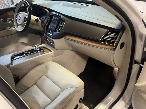 Balts Volvo XC90 2016 Rīga, ar dzinēja tilpumu 2.00 L un nobraukumu 230 tūkst. km par 24995 €, foto 9 vietnē AUTOMOTO.COM.LV