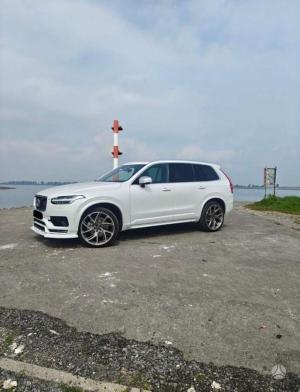 White Volvo XC90 2016 in Kaunas, with an engine capacity of 2.00 L and mileage of 249 thousand km for 23450 €, photo 3 on AUTOMOTO.COM.LV