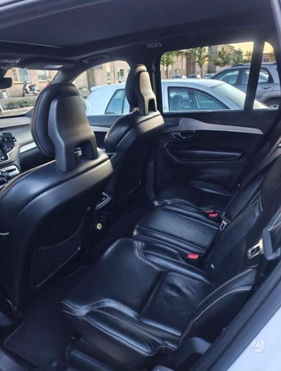 White Volvo XC90 2016 in Kaunas, with an engine capacity of 2.00 L and mileage of 249 thousand km for 23450 €, photo 6 on AUTOMOTO.COM.LV