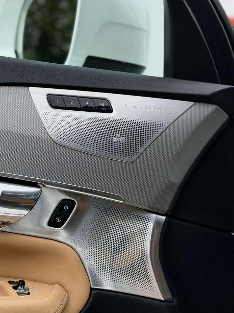 Balts Volvo XC90 2016 Tauragė, ar dzinēja tilpumu 1.97 L un nobraukumu 176 tūkst. km par 22900 €, foto 33 vietnē AUTOMOTO.COM.LV