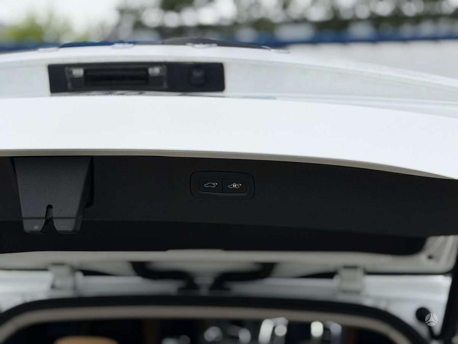 Balts Volvo XC90 2016 Tauragė, ar dzinēja tilpumu 1.97 L un nobraukumu 176 tūkst. km par 22900 €, foto 45 vietnē AUTOMOTO.COM.LV