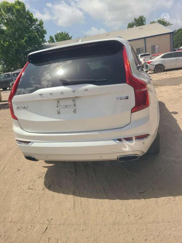 Balts Volvo XC90 2016 Kauņa, ar dzinēja tilpumu 2.00 L un nobraukumu 195 tūkst. km par 16500 €, foto 4 vietnē AUTOMOTO.COM.LV