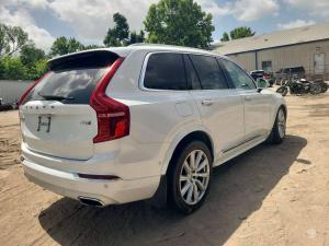 White Volvo XC90 2016 in Kaunas, with an engine capacity of 2.00 L and mileage of 195 thousand km for 16500 €, photo 7 on AUTOMOTO.COM.LV