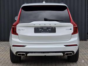 White Volvo XC90 2016 in Kaunas, with an engine capacity of 2.00 L and mileage of 249 thousand km for 23450 €, photo 7 on AUTOMOTO.COM.LV