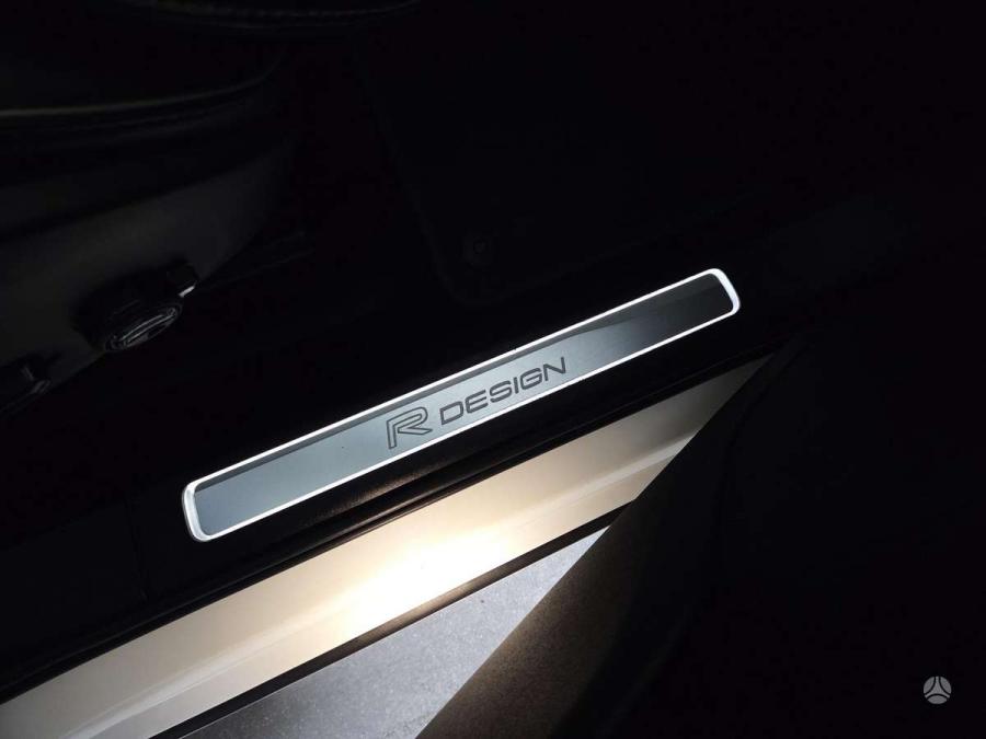 White Volvo XC90 2016 in Kaunas, with an engine capacity of 2.00 L and mileage of 249 thousand km for 23450 €, photo 35 on AUTOMOTO.COM.LV