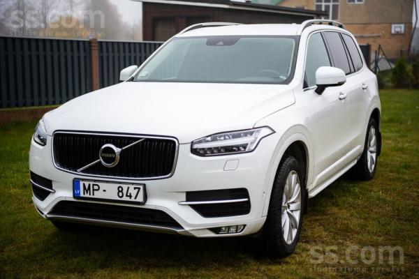 White Volvo XC90 2016 in Riga, with an engine capacity of 2.00 L and mileage of 298 thousand km for 10500 €, photo 3 on AUTOMOTO.COM.LV