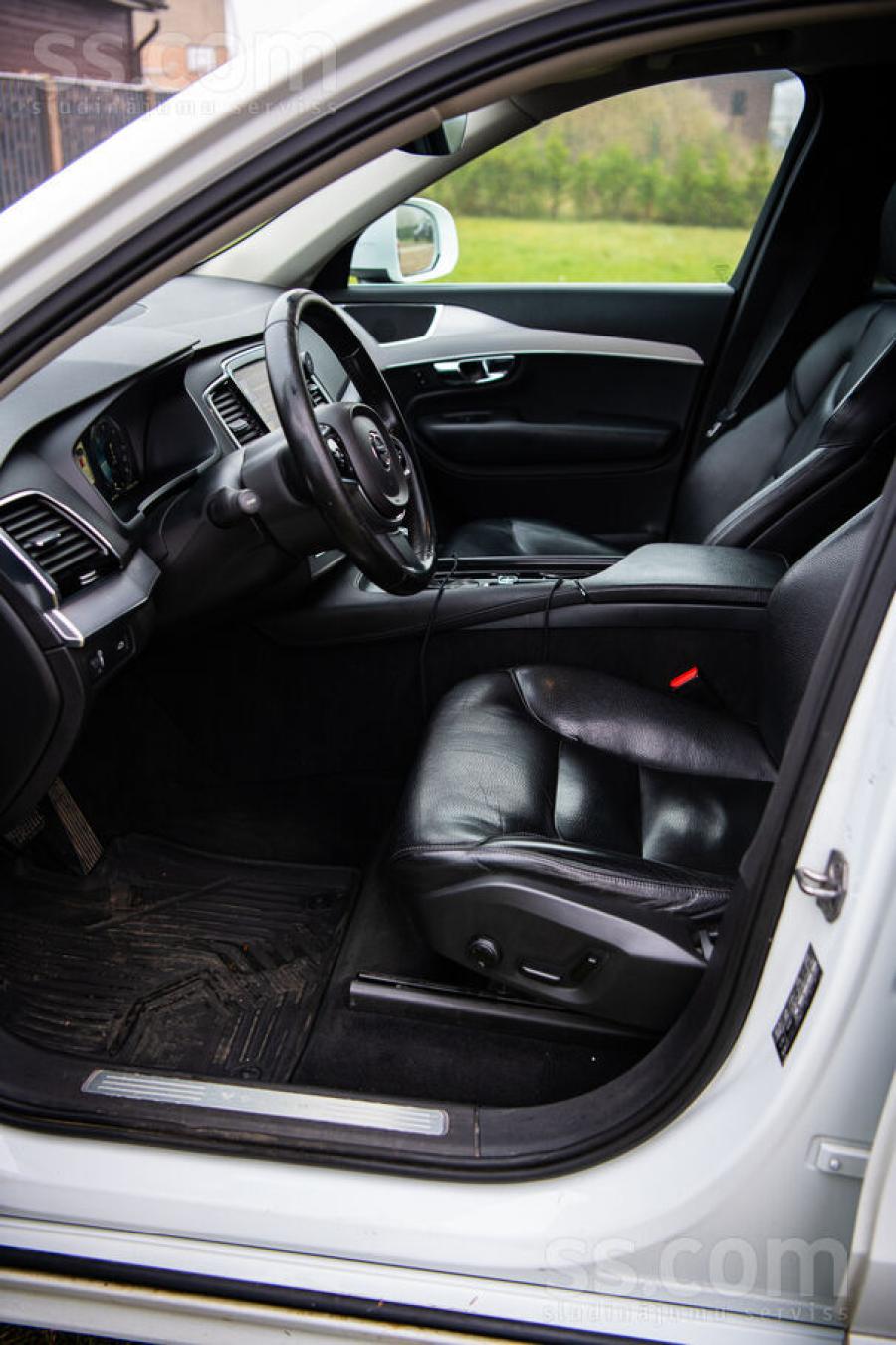 Balts Volvo XC90 2016 Rīga, ar dzinēja tilpumu 2.00 L un nobraukumu 298 tūkst. km par 10500 €, foto 12 vietnē AUTOMOTO.COM.LV