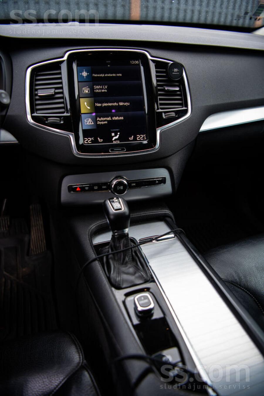 Balts Volvo XC90 2016 Rīga, ar dzinēja tilpumu 2.00 L un nobraukumu 298 tūkst. km par 10500 €, foto 14 vietnē AUTOMOTO.COM.LV